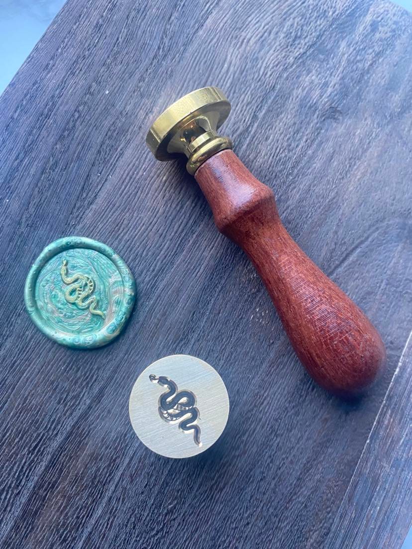 Snake Stamp (25mm) – Signed and Sealed